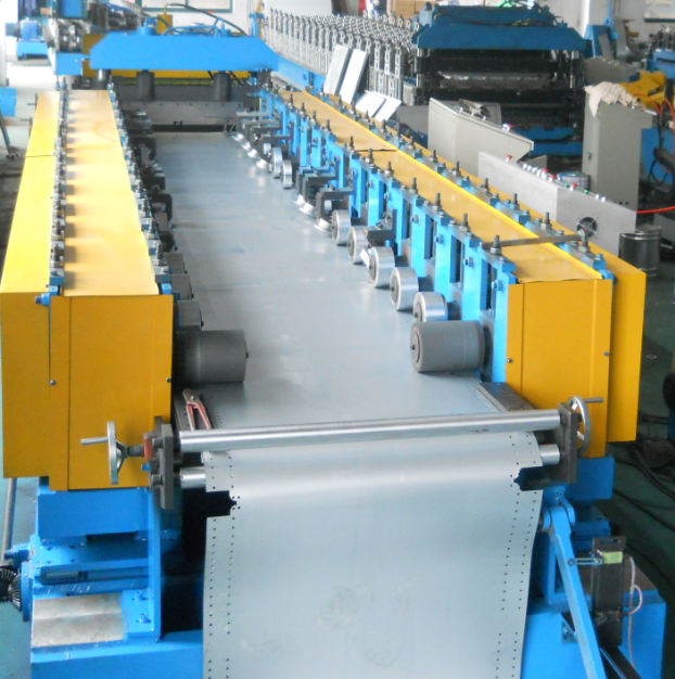 De lineaire machine van het plankenpaneel