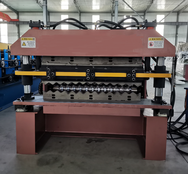 Cutting head of the double layer machine