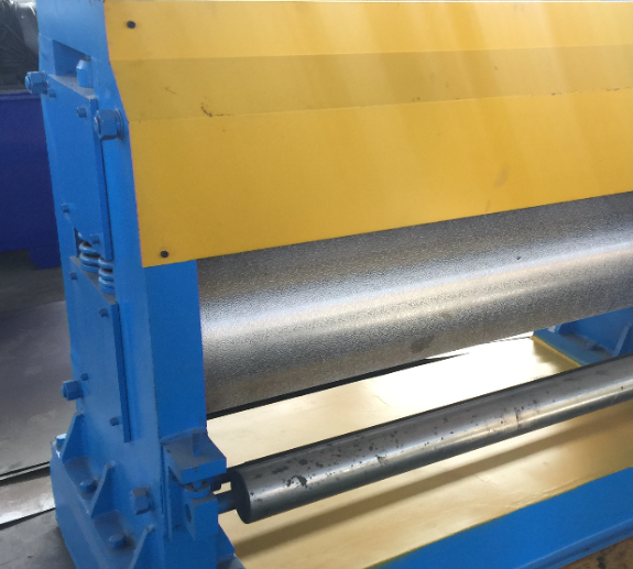Metal embossing machine