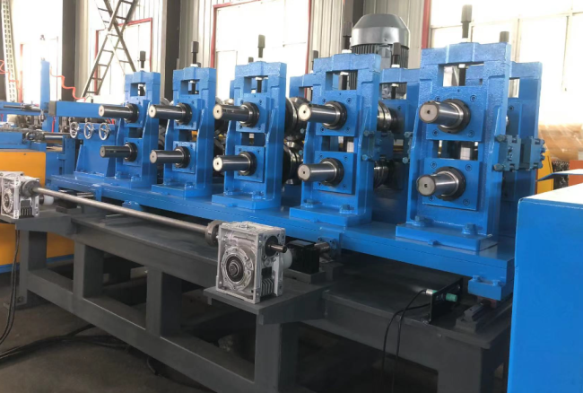 locking machine