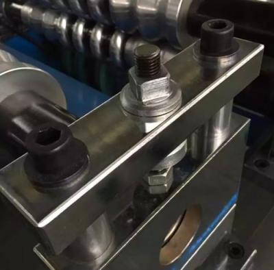 Китай Стержень и след гипсокартона потолка свертывают формирующ линию 15м/мин машины - скорость 30м/мин продается