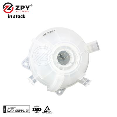 Cina Serbatoio di liquido di raffreddamento Radiatore Serbatoio di riempimento dell'acqua Bottiglia per Audi VW 1K0121407A BIANCO in vendita
