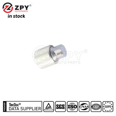 중국 ZPY 자동차 부품 휠 볼트 4F0698139802B 아우디 C6용 판매용