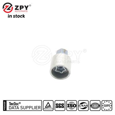 Cina Bullone antifurto ruota ZPY Brand OE NO. 4F0698139819W Resistente alla corrosione Adatto per Audi C6 in vendita