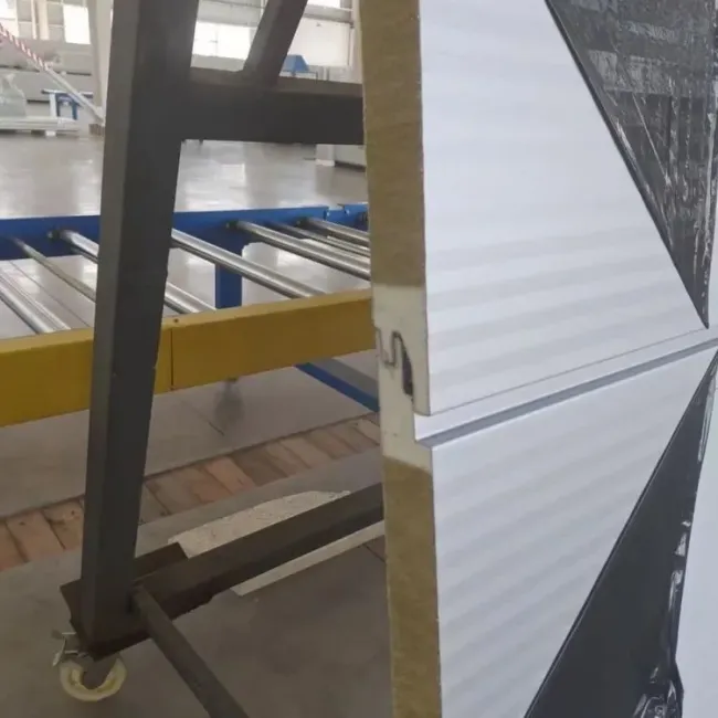 Prefabricated High Quality Color Coated Sandwich Panlegalvanized Steel Glass Wool Panel (KXD-GS01)