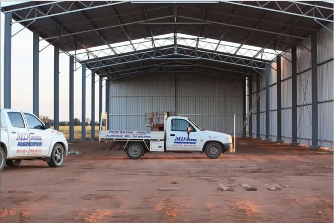 Prefabricated Light Frame Construction Fabrication Metal Steel Structure Commercial Logistics Warehouse (KXD-SSB36)