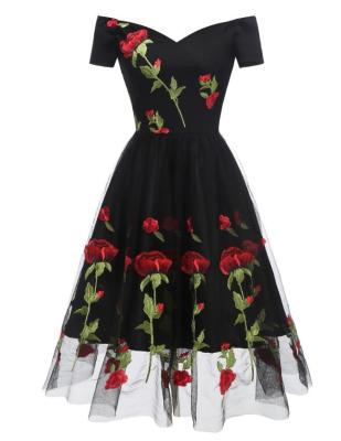 Cina Produttore di abbigliamento minimo basso Women ' S che pareggia il pizzo senza maniche della spalla con i vestiti da Embriodery in vendita