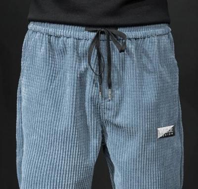 Cina Pantaloni lunghi dei pantaloni casuali del velluto a coste dell'abbigliamento della fabbrica degli uomini su ordinazione della Cina con il cordone in vendita