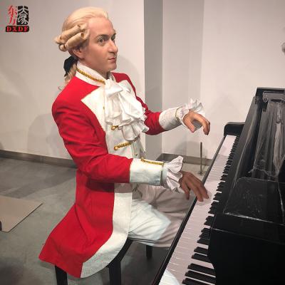 China Wax Museum Quality Realistic Artist Life Size Waxworks for Wolfgang Mozart for sale