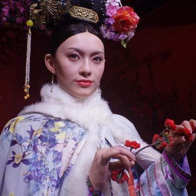 China Amusement Park Attractive Wax Mannequin Sculpture for sale