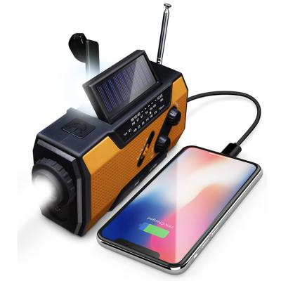 China Portable Survival Kit Hand Crank AM FM WB Radio with AAA & 18650 Li-on Batteries for Home and Outdoor Use for sale