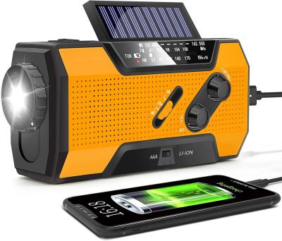 China High Fashion  Portable  Usb With Radio LED Hand Crank Radio 2000mAh Solar Dynamo SOS with AM FM WB Radio for sale