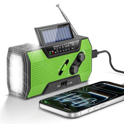 China Factory Emergency Weather Radio 2000mAh Solar-Powered Hand-Crank AM/FM Radio Built-In Speaker Charging  SOS Alarm for Outdoor for sale