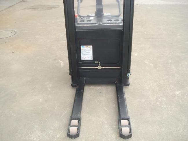 Manufacture Aida Customized High Mast Stacker Forklift Truck