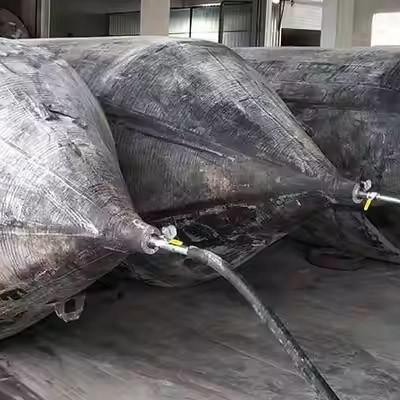 Cina Airbag pneumatico gonfiabile di alta qualità Airbag marino lancio in vendita