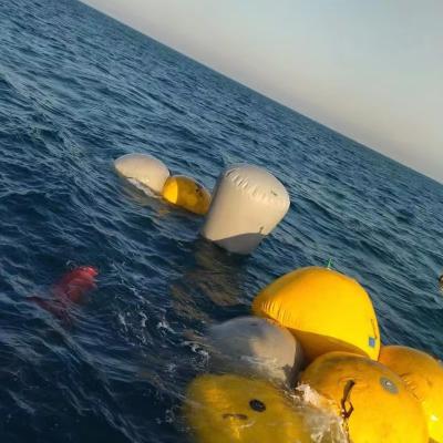 Cina Sacca di sollevamento marina resistente alle perforazioni Superficie resistente alla temperatura Materiale Sistema di dispiegamento rapido in vendita