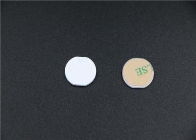 China Small Ceramic Adhesive UHF Metal Tag Maximum 480 Bits 860-960MHz for sale