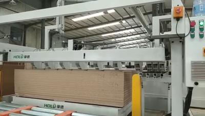 China Cnc Beam Saw Machine Wood Panel Cutting Machine Mass Furniture Mdf Panel Saw for sale