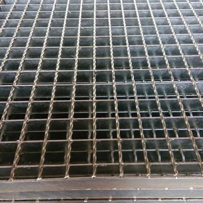 China Custom Galvanized Steel Grid Press Locked Welded Serrated Bar Grating 150mm*1550mm for sale