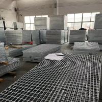 China Hot Dipped Galvanized Steel Grating Flooring 40x5mm Bearing Bar Welded Custom for sale