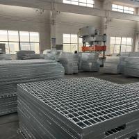 China Hot Dipped Galvanized Steel Grating Flooring 40x5mm Bearing Bar Welded Custom for sale