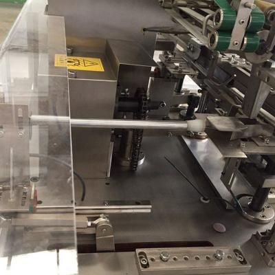 Chine Machine de cartonnage automatique verticale pour des boîtes du préservatif 120/minute à vendre