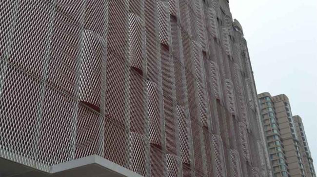 Architectural expanded metal mesh