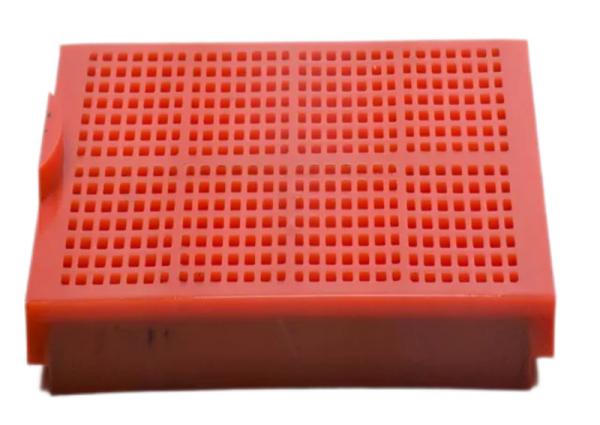 300 X 500mm Rubber Screen Mesh Red Black Mining For Mineral Vibrating
