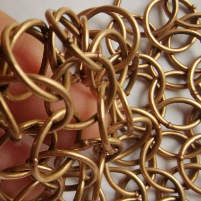 中国 機能的なインテリアのためのゴールドチェーンメイルリング・メッシュ・ドラペリー 販売のため