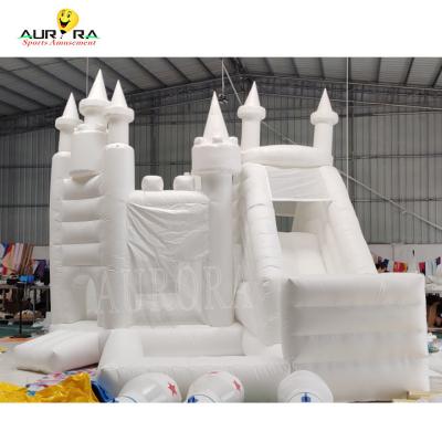 China Outdoor White Inflatable Bouncy Castle House Waterproof Material With Ball Pit for sale