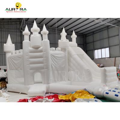 China Outdoor White Inflatable Bouncy Castle House Waterproof Material With Ball Pit for sale