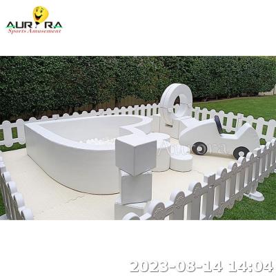 China Crianças Brancas Verdes Soft Play Blocos de espuma Play Set Com Ball Pit Soft Play Equipamento à venda