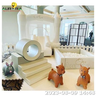 Cina Pista da palla all'aperto Bambini Soft Play Set Area Indoor Inflatabile Bounce House in vendita