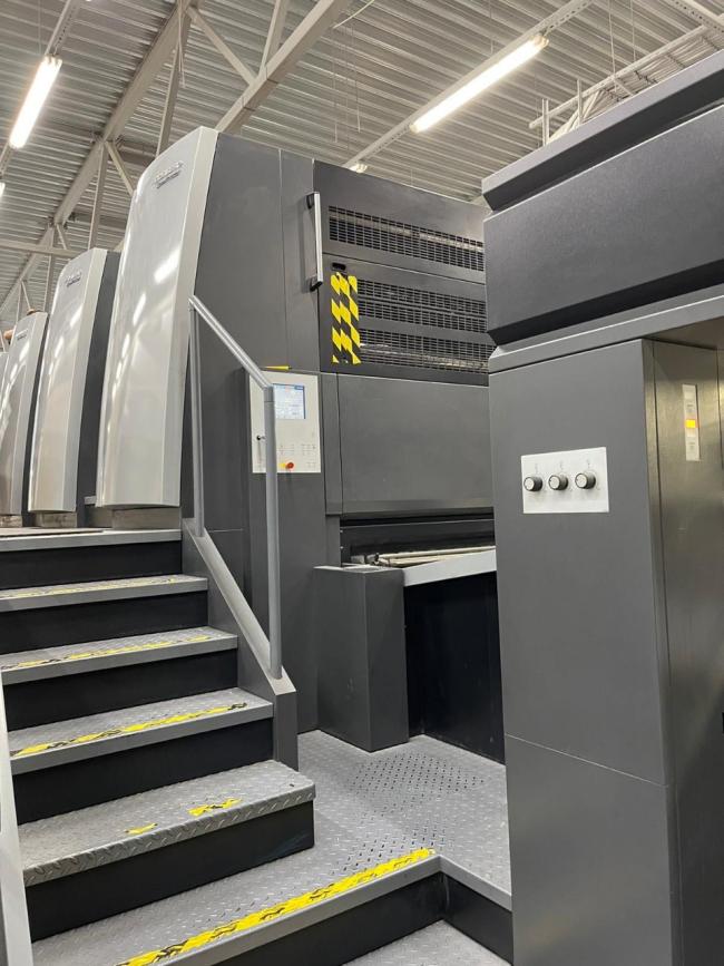 Close-up of printing mechanism on Heidelberg XL162-4