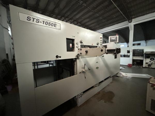 Gebruikte STS 1050SE automatische strooimasjien voor verschillende toepassingen