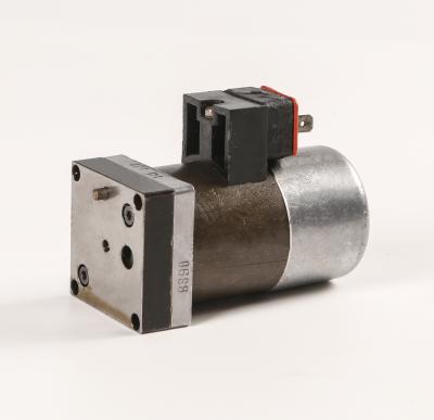 Cina Valvola solenoide idraulica per tagliatori di ghigliottina polare progettata per risultati di taglio ottimali in vendita