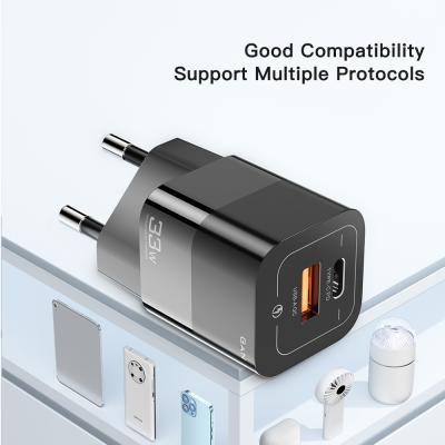 Cina Porta USB a mattoni quadrati tipo C caricabatterie veloci per cellulari 30W 5V con presa UE in vendita