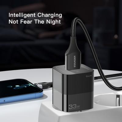 Cina Porta USB a mattoni quadrati tipo C caricabatterie veloci per cellulari 30W 5V con presa UE in vendita