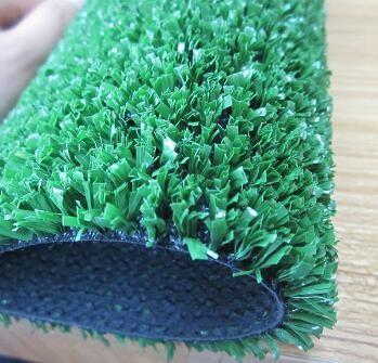 China 2018 year Environmental Anti-UV Height 50mm denstiy 11000 green color foofball/soccers artificial grass/sythetic turf for sale