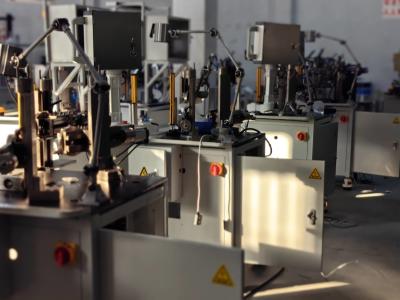 China Las máquinas de recortar ángulos; las máquinas de recortar ángulos; las máquinas de recortar sellos Tpu; las máquinas de recortar sellos Tpu; las máquinas de recortar bordes; las máquinas de recortar Kinfe en venta