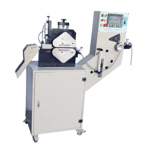 Macchine per il taglio in lunghezza di tubi e tubi, tagliatrici di tubi; macchine per il taglio; macchine per il taglio automatico di tubi;