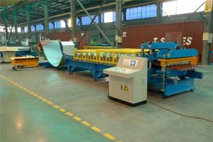 China Máquina Perfiladora de Teja Esmaltada de Acero for sale