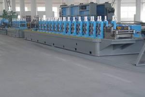 China Máquina Perfiladora para Tubo Soldado for sale