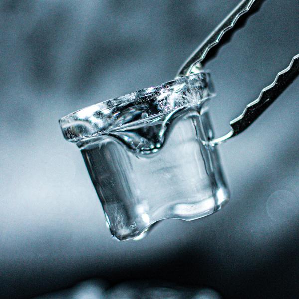 Quality Spraying Small Square Commercial Machine Crystal Ice 25 Kgs Per Day Ice Making for sale