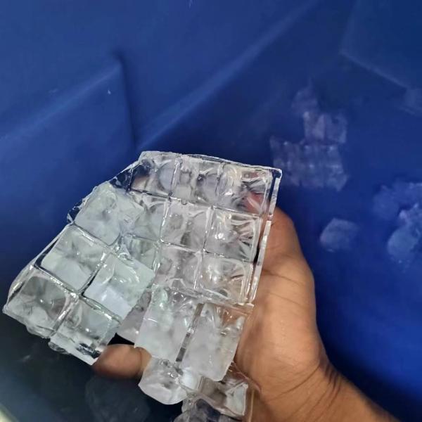 Quality Ice Making Machine 300kg Per Day Industrial Block Crystal Ice Maker 700LBS Cube for sale