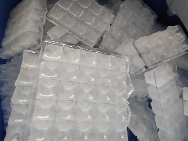 Quality 2T Per Day Large Capacity Ice Making Machine OEM & ODM Deep Freezer for Ice for sale