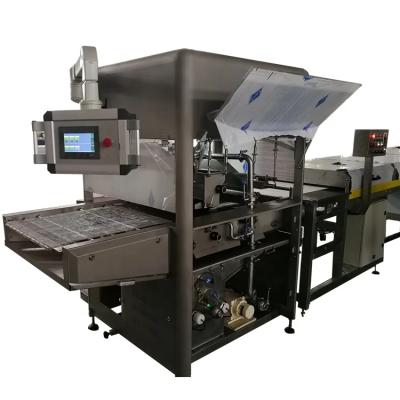 China Máquina industrial de revestimento de chocolate com cinto largo de 900 mm para indústria de confeitaria e panificação à venda