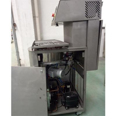 China Cooling Compressor Copeland Chocolate Enrobing Machine Featuring 18M Cooling Tunnel Length and 2800kg Weight for Chocolate Coating for sale