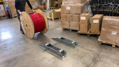 Cina Cable Roll Reel Drum Roller Jacks Stand per la produzione e la costruzione in vendita