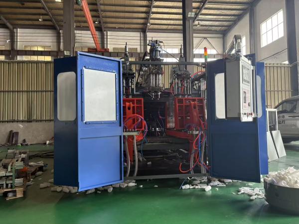 Quality Automatic Extrusion Blow Molding Machine with 10L BOTTLE making machine for sale
